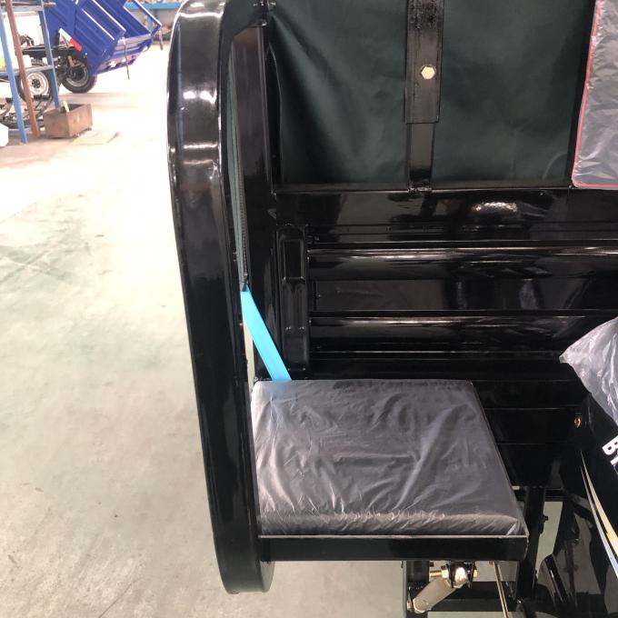 Enclosed Cabin 150cc 50km/H Covered Three Wheel Motorcycle